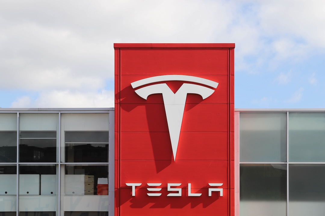 Tesla (NASDAQ: TSLA) Boosts Revenue with Sustainable Practices